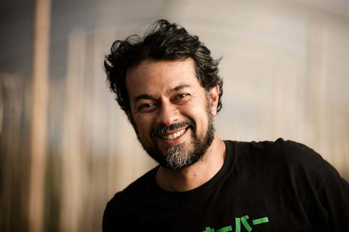 Ele largou a carreira de diretor numa gigante da propaganda e foi ...