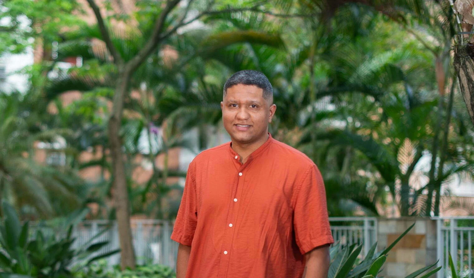 Depois de sentir na pele a dificuldade de dar um match, ele criou a ...