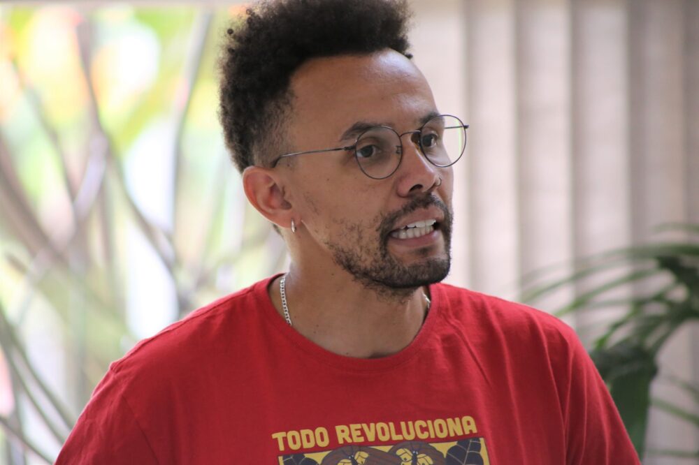 João Souza, cofundador da FA.VELA: "Muitos empreendedores que trabalham com impacto não vão na ...